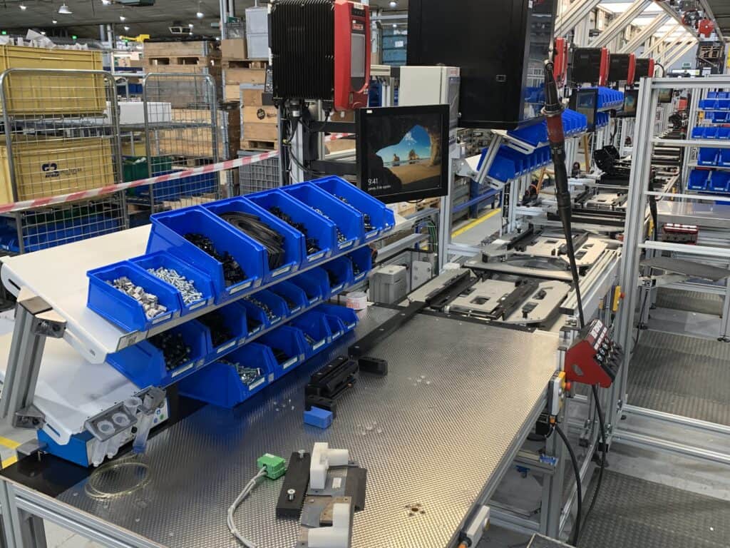 Machinery seat assembly line - Nikai Systems